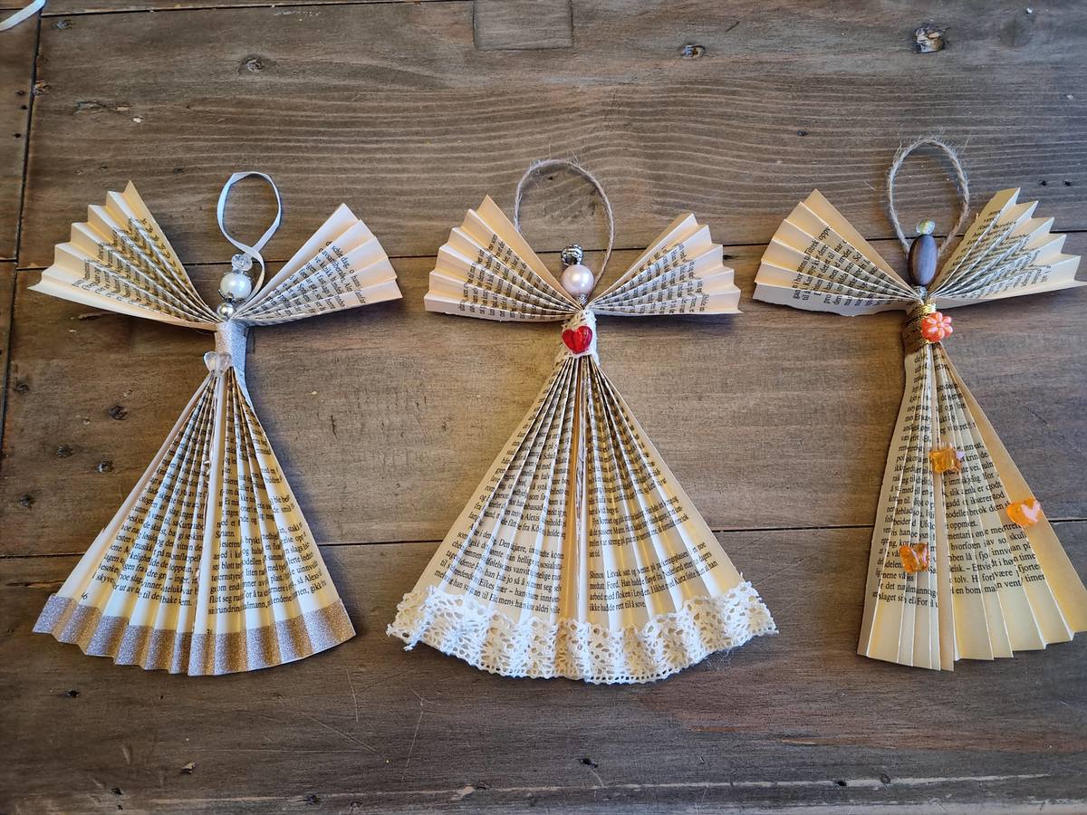 Juleengler av gamle bøker - VilVite